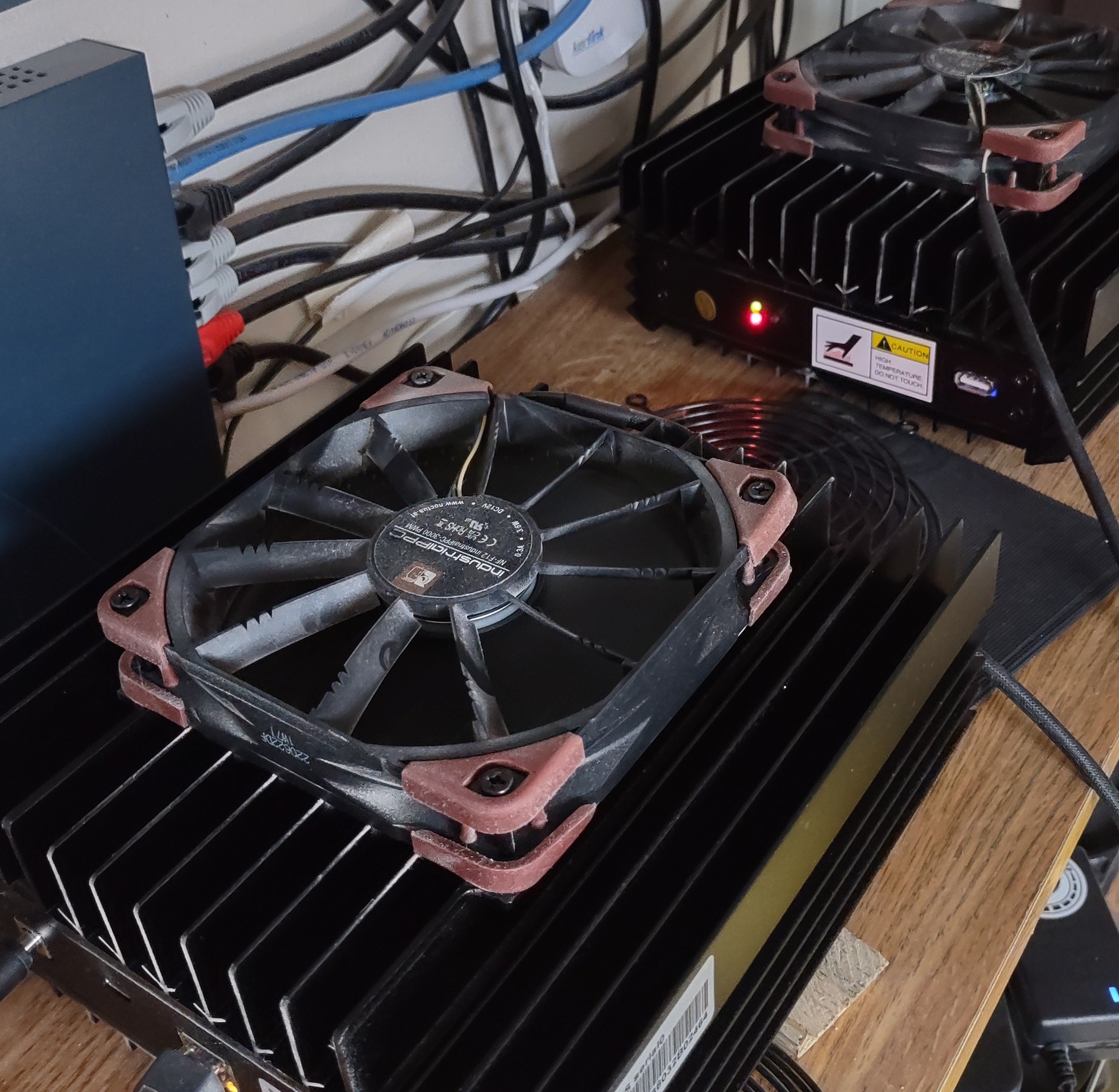 Iceriver KS0 Ultra 400G KAS Kaspa Crypto Mining Rig Asic Iceriver KS0 Ultra 400G KAS Kaspa Crypto Mining Rig Asic